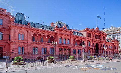 Plaza de Mayo: History, Monuments, and Must-See Attractions in Buenos ...